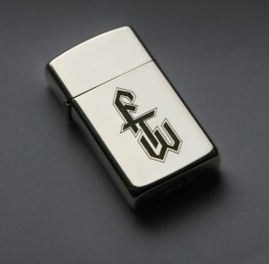 Engraved silver slimline Zippo – Viljo Marrandi art and engraving